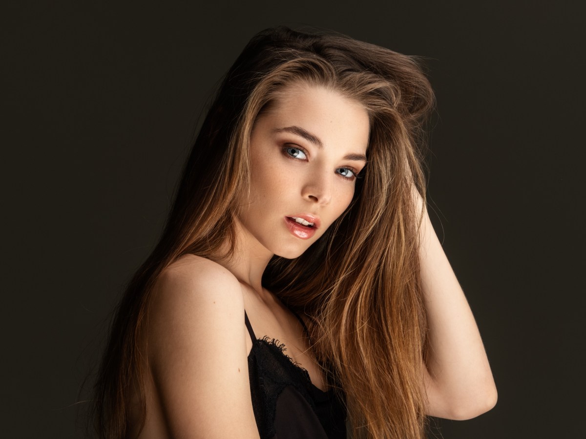 Beauty/Woman – Mark Waters